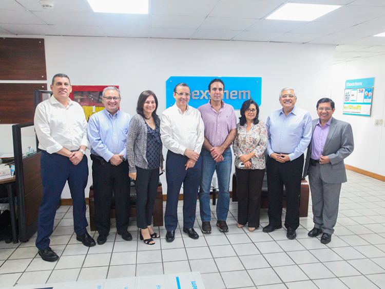 PLASTIGAMA RECIBIÓ VISITA DE MINISTRO CAMPANA | El Oficial